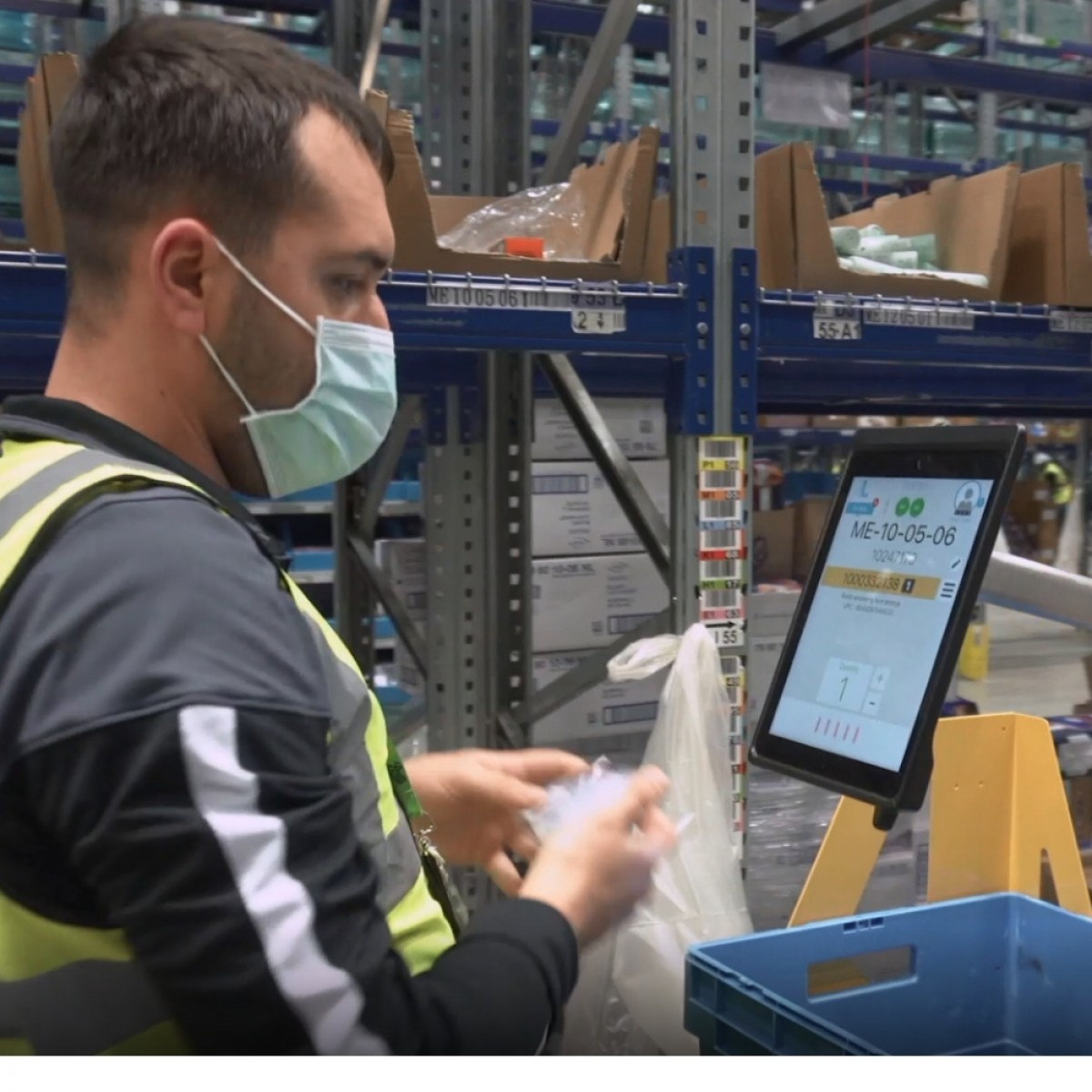 Locus Origin AMR Autonomous Mobile Robot Infopos